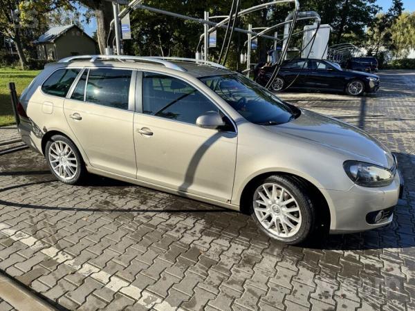 Фольксваген Гольф 2012 в Юрмала на AUTOMOTO.COM.LV Серый Фольксваген Гольф 2012 в Юрмала, объемом двигателя 2.00 л и пробегом 193 тыс. км за 3500 €, фото 3 на AUTOMOTO.COM.LV