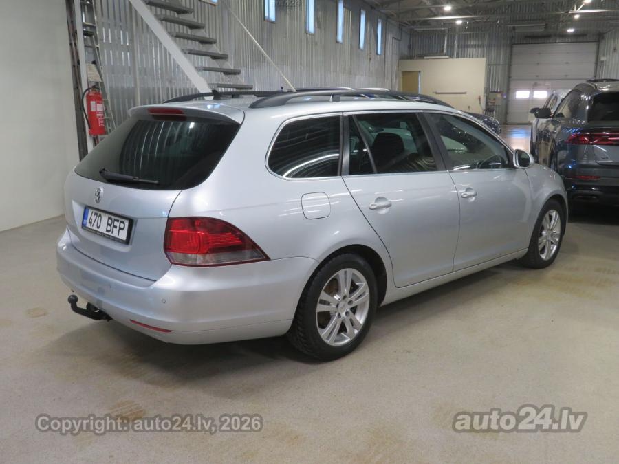 Pelēks Volkswagen Golf 2012 Tallina, ar dzinēja tilpumu 1.60 L un nobraukumu 320 tūkst. km par 4000 €, foto 3 vietnē AUTOMOTO.COM.LV