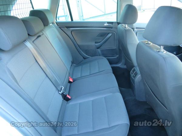 Volkswagen Golf 2012 Tallina vietnē Pelēks Volkswagen Golf 2012 Tallina, ar dzinēja tilpumu 1.60 L un nobraukumu 320 tūkst. km par 4000 €, foto 6 vietnē AUTOMOTO.COM.LV