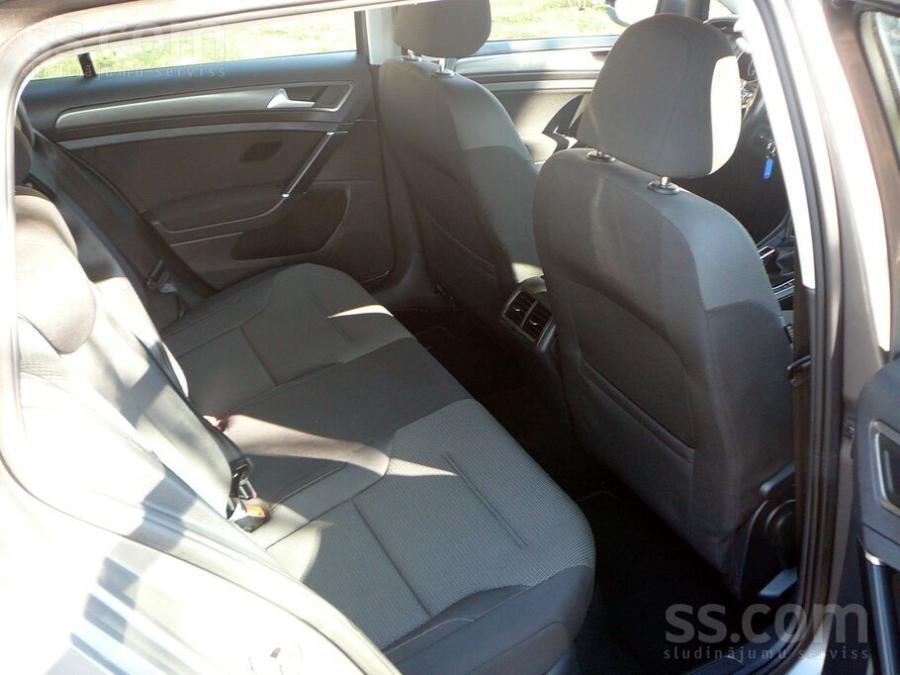Grey Volkswagen Golf 2013 in Cesis, with an engine capacity of 1.60 L and mileage of 0 thousand km for 7400 €, photo 11 on AUTOMOTO.COM.LV