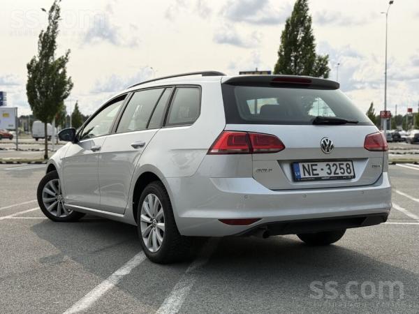 Grey Volkswagen Golf 2013 in Riga, with an engine capacity of 1.60 L and mileage of 0 thousand km for 5400 €, photo 9 on AUTOMOTO.COM.LV