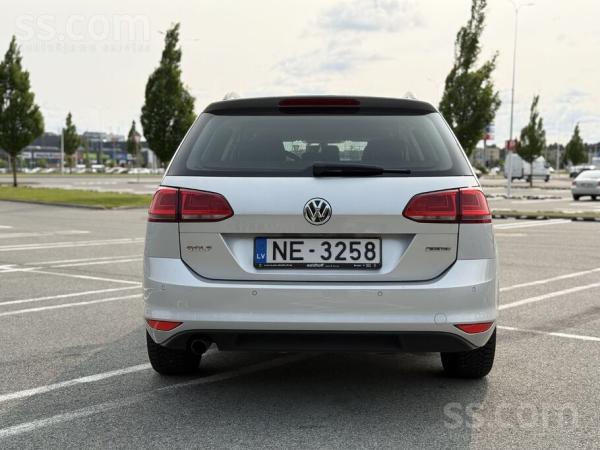 Grey Volkswagen Golf 2013 in Riga, with an engine capacity of 1.60 L and mileage of 0 thousand km for 5400 €, photo 10 on AUTOMOTO.COM.LV