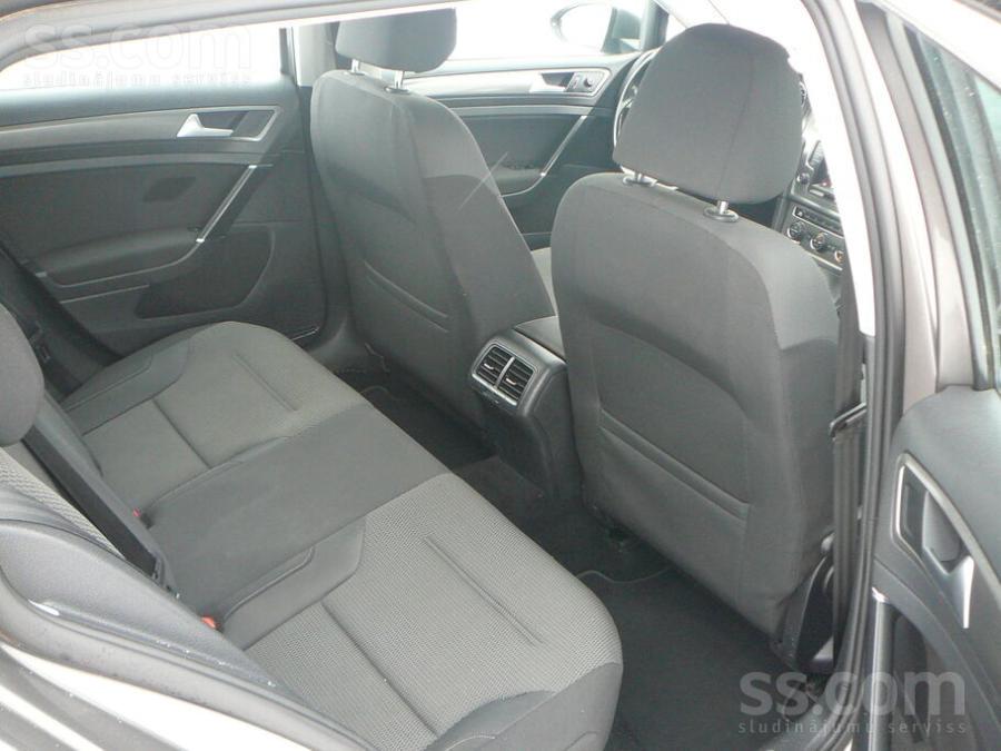 Grey Volkswagen Golf 2013 in Cesis, with an engine capacity of 1.60 L and mileage of 0 thousand km for 6500 €, photo 11 on AUTOMOTO.COM.LV