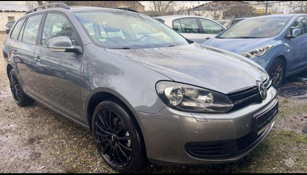 Pelēks Volkswagen Golf 2013 Telšiai, ar dzinēja tilpumu 1.60 L un nobraukumu 261 tūkst. km par 2900 €, foto 1 vietnē AUTOMOTO.COM.LV