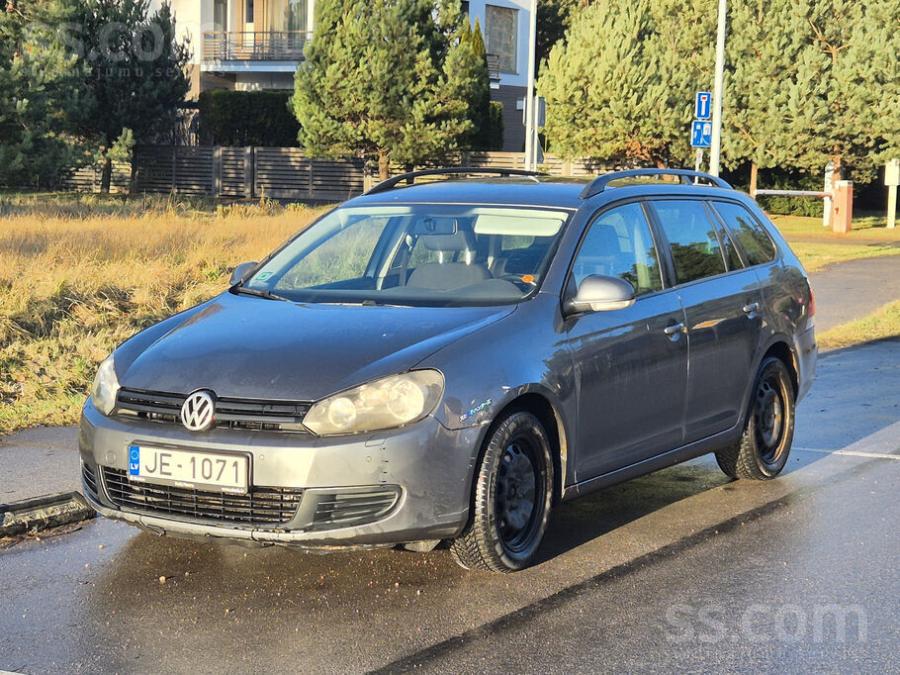 Pelēks Volkswagen Golf 2013 Rīga, ar dzinēja tilpumu 1.40 L un nobraukumu 225 tūkst. km par 1900 €, foto 1 vietnē AUTOMOTO.COM.LV