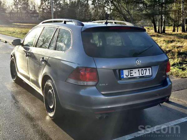 Grey Volkswagen Golf 2013 in Riga, with an engine capacity of 1.40 L and mileage of 225 thousand km for 1900 €, photo 4 on AUTOMOTO.COM.LV