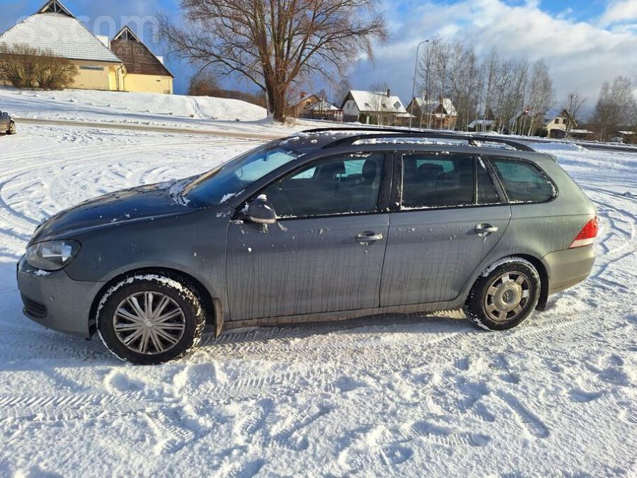 Grey Volkswagen Golf 2013 in Madona, with an engine capacity of 1.40 L and mileage of 185 thousand km for 3500 €, photo 1 on AUTOMOTO.COM.LV