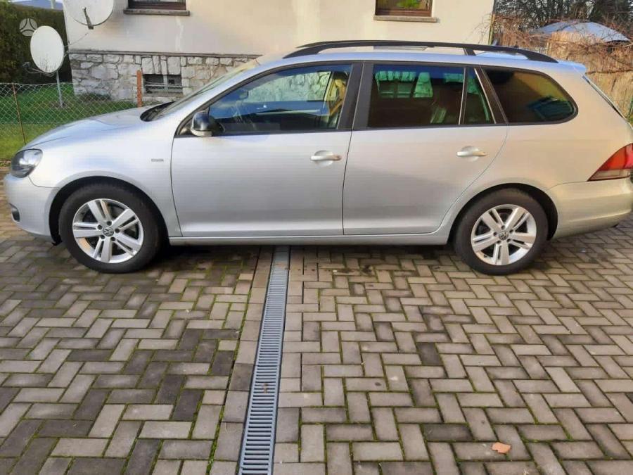 Pelēks Volkswagen Golf 2013 Pasvalys, ar dzinēja tilpumu 1.97 L un nobraukumu 269 tūkst. km par 3750 €, foto 1 vietnē AUTOMOTO.COM.LV