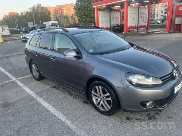 Grey Volkswagen Golf 2013 in Riga, with an engine capacity of 1.60 L and mileage of 321 thousand km for 4200 €, photo 2 on AUTOMOTO.COM.LV