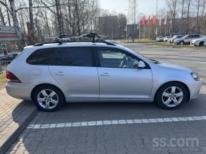 Grey Volkswagen Golf 2013 in Riga, with an engine capacity of 1.60 L and mileage of 272 thousand km for 4900 €, photo 8 on AUTOMOTO.COM.LV