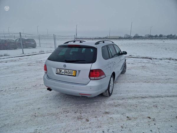 Серый Фольксваген Гольф 2013 в Мариямполе, объемом двигателя 2.00 л и пробегом 2699 тыс. км за 4400 €, фото 6 на AUTOMOTO.COM.LV