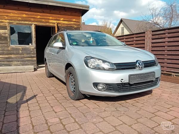 Pelēks Volkswagen Golf 2013 Marijampole, ar dzinēja tilpumu 1.60 L un nobraukumu 270 tūkst. km par 2500 €, foto 3 vietnē AUTOMOTO.COM.LV