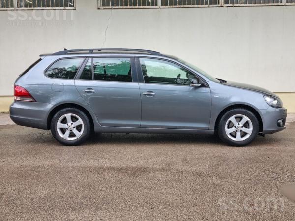 Pelēks Volkswagen Golf 2013 Ogre, ar dzinēja tilpumu 1.20 L un nobraukumu 209 tūkst. km par 5950 €, foto 4 vietnē AUTOMOTO.COM.LV