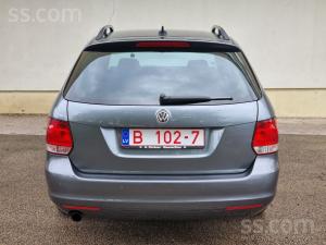 Grey Volkswagen Golf 2013 in Ogre, with an engine capacity of 1.20 L and mileage of 209 thousand km for 5950 €, photo 8 on AUTOMOTO.COM.LV