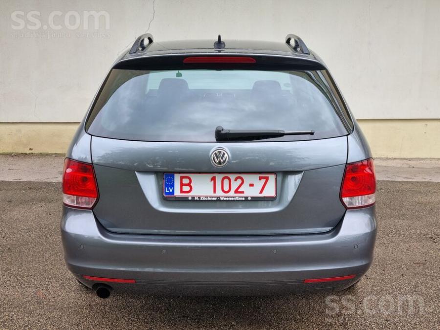 Grey Volkswagen Golf 2013 in Ogre, with an engine capacity of 1.20 L and mileage of 209 thousand km for 5950 €, photo 8 on AUTOMOTO.COM.LV