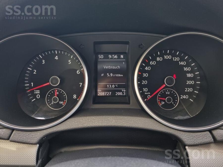 Grey Volkswagen Golf 2013 in Ogre, with an engine capacity of 1.20 L and mileage of 209 thousand km for 5950 €, photo 21 on AUTOMOTO.COM.LV