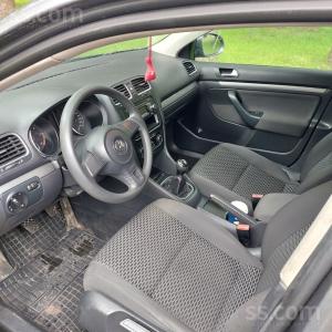 Grey Volkswagen Golf 2013 in Riga, with an engine capacity of 1.60 L and mileage of 193 thousand km for 3850 €, photo 6 on AUTOMOTO.COM.LV