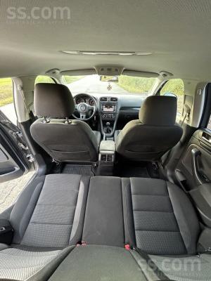 Pelēks Volkswagen Golf 2013 Alūksne, ar dzinēja tilpumu 1.60 L un nobraukumu 406 tūkst. km par 2550 €, foto 6 vietnē AUTOMOTO.COM.LV