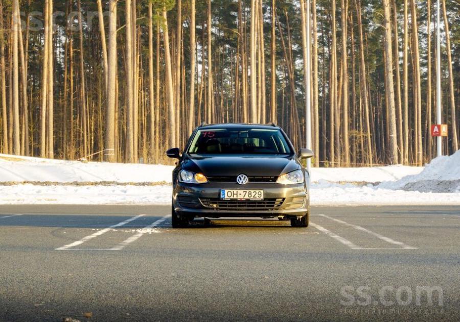 Pelēks Volkswagen Golf 2013 Rīga, ar dzinēja tilpumu 1.40 L un nobraukumu 269 tūkst. km par 6290 €, foto 4 vietnē AUTOMOTO.COM.LV