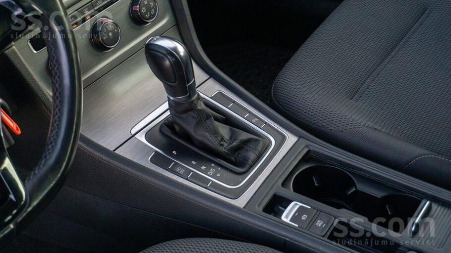 Pelēks Volkswagen Golf 2013 Rīga, ar dzinēja tilpumu 1.40 L un nobraukumu 269 tūkst. km par 6290 €, foto 15 vietnē AUTOMOTO.COM.LV