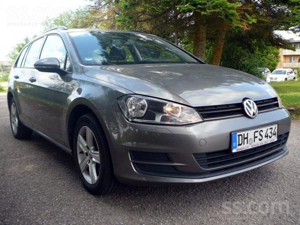 Grey Volkswagen Golf 2013 in Cesis, with an engine capacity of 1.60 L and mileage of 0 thousand km for 5990 €, photo 2 on AUTOMOTO.COM.LV