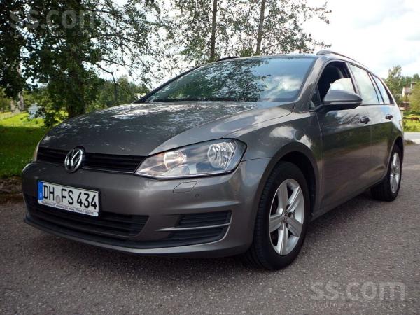 Grey Volkswagen Golf 2013 in Cesis, with an engine capacity of 1.60 L and mileage of 0 thousand km for 5990 €, photo 3 on AUTOMOTO.COM.LV
