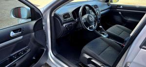 Grey Volkswagen Golf 2013 in Kretinga, with an engine capacity of 1.60 L and mileage of 288 thousand km for 4750 €, photo 8 on AUTOMOTO.COM.LV