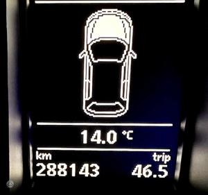 Grey Volkswagen Golf 2013 in Kretinga, with an engine capacity of 1.60 L and mileage of 288 thousand km for 4750 €, photo 20 on AUTOMOTO.COM.LV