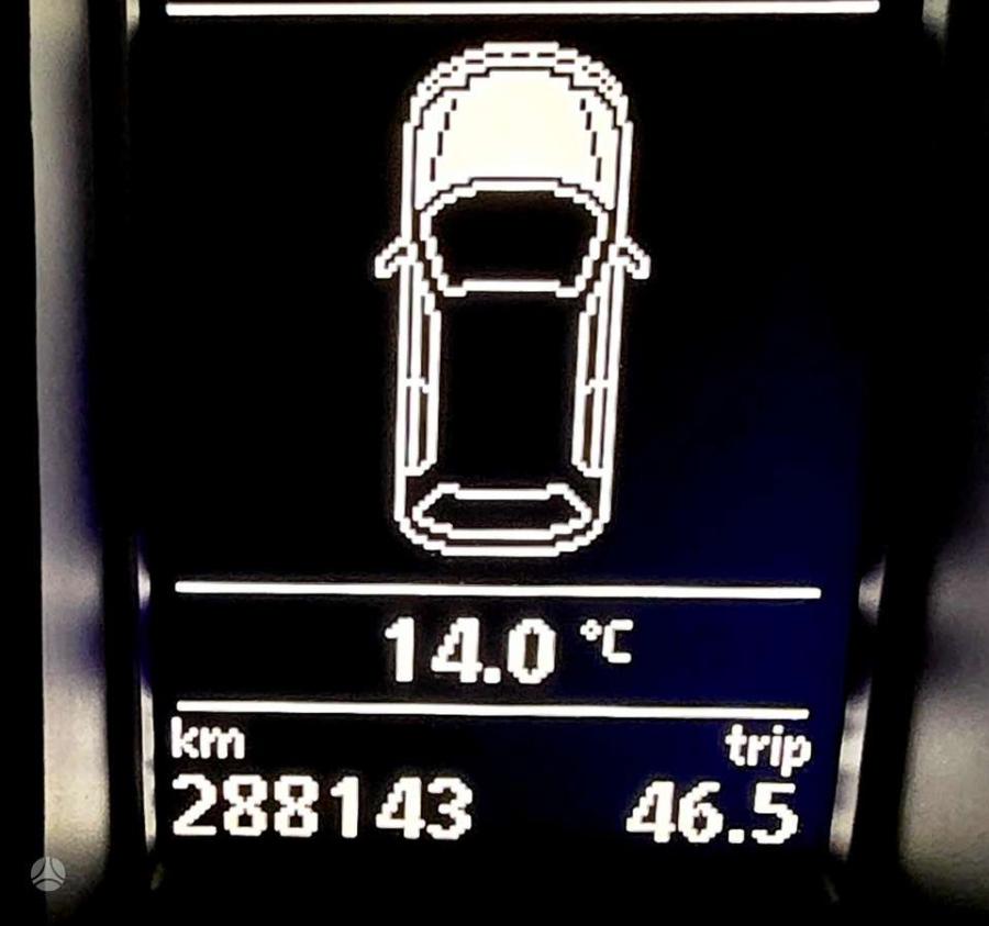 Grey Volkswagen Golf 2013 in Kretinga, with an engine capacity of 1.60 L and mileage of 288 thousand km for 4750 €, photo 20 on AUTOMOTO.COM.LV