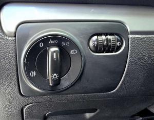 Grey Volkswagen Golf 2013 in Kretinga, with an engine capacity of 1.60 L and mileage of 288 thousand km for 4750 €, photo 28 on AUTOMOTO.COM.LV
