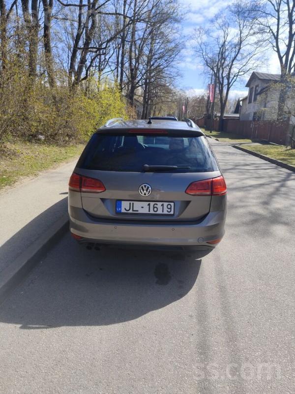 Grey Volkswagen Golf 2013 in Riga, with an engine capacity of 1.40 L and mileage of 369 thousand km for 6000 €, photo 5 on AUTOMOTO.COM.LV