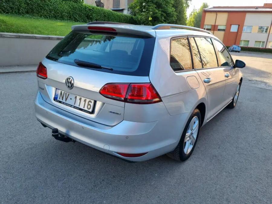 Pelēks Volkswagen Golf 2013 Jēkabpils, ar dzinēja tilpumu 1.60 L un nobraukumu 210 tūkst. km par 7900 €, foto 9 vietnē AUTOMOTO.COM.LV