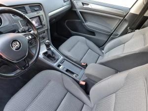 Pelēks Volkswagen Golf 2013 Jēkabpils, ar dzinēja tilpumu 1.60 L un nobraukumu 210 tūkst. km par 7900 €, foto 17 vietnē AUTOMOTO.COM.LV