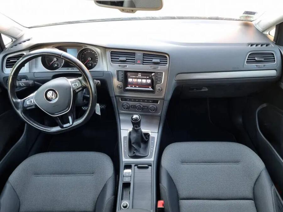 Pelēks Volkswagen Golf 2013 Jēkabpils, ar dzinēja tilpumu 1.60 L un nobraukumu 210 tūkst. km par 7900 €, foto 25 vietnē AUTOMOTO.COM.LV
