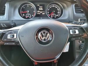 Pelēks Volkswagen Golf 2013 Jēkabpils, ar dzinēja tilpumu 1.60 L un nobraukumu 210 tūkst. km par 7900 €, foto 30 vietnē AUTOMOTO.COM.LV
