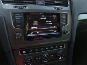Pelēks Volkswagen Golf 2013 Jēkabpils, ar dzinēja tilpumu 1.60 L un nobraukumu 210 tūkst. km par 7900 €, foto 31 vietnē AUTOMOTO.COM.LV