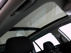 Grey Volkswagen Golf 2013 in Tallinn, with an engine capacity of 1.60 L and mileage of 310 thousand km for 1999 €, photo 9 on AUTOMOTO.COM.LV