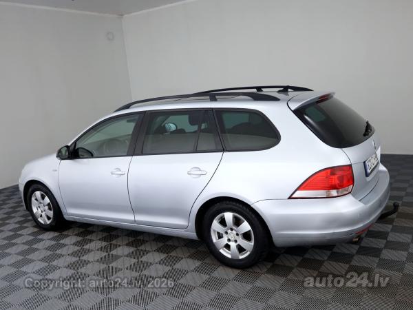 Pelēks Volkswagen Golf 2013 Tallina, ar dzinēja tilpumu 1.60 L un nobraukumu 310 tūkst. km par 1999 €, foto 4 vietnē AUTOMOTO.COM.LV