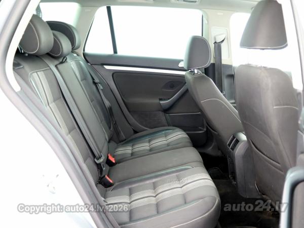 Pelēks Volkswagen Golf 2013 Tallina, ar dzinēja tilpumu 1.60 L un nobraukumu 310 tūkst. km par 1999 €, foto 7 vietnē AUTOMOTO.COM.LV