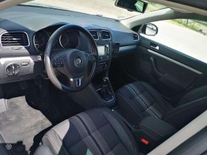 Grey Volkswagen Golf 2013 in Radviliskis, with an engine capacity of 1.60 L and mileage of 205 thousand km for 4450 €, photo 13 on AUTOMOTO.COM.LV