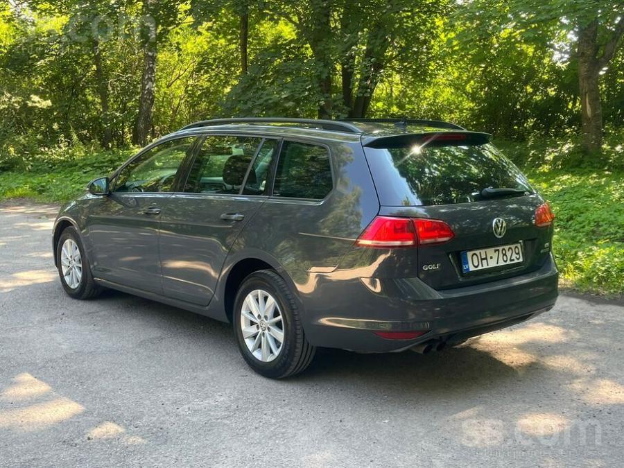 Grey Volkswagen Golf 2013 in Riga, with an engine capacity of 1.40 L and mileage of 0 thousand km for 6399 €, photo 4 on AUTOMOTO.COM.LV
