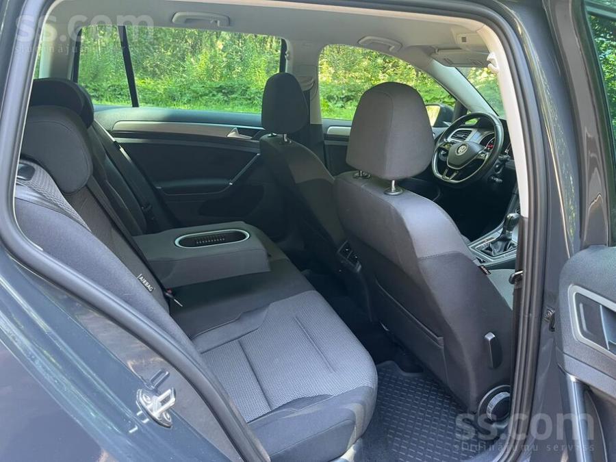 Grey Volkswagen Golf 2013 in Riga, with an engine capacity of 1.40 L and mileage of 0 thousand km for 6399 €, photo 22 on AUTOMOTO.COM.LV