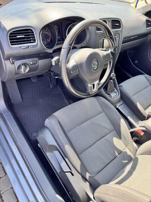 Pelēks Volkswagen Golf 2013 Viļņa, ar dzinēja tilpumu 1.60 L un nobraukumu 324 tūkst. km par 1500 €, foto 3 vietnē AUTOMOTO.COM.LV