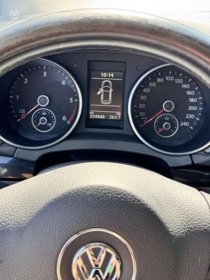 Grey Volkswagen Golf 2013 in Vilnius, with an engine capacity of 1.60 L and mileage of 324 thousand km for 1500 €, photo 9 on AUTOMOTO.COM.LV