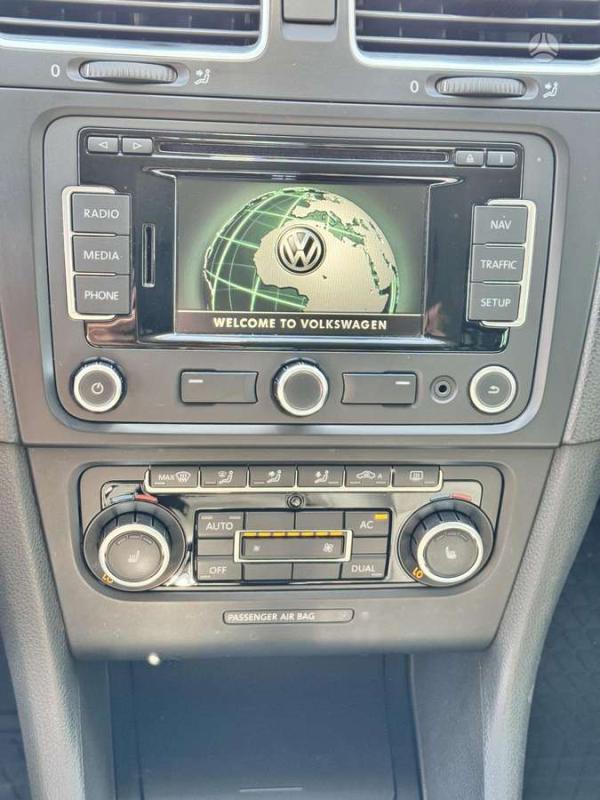 Pelēks Volkswagen Golf 2013 Viļņa, ar dzinēja tilpumu 1.60 L un nobraukumu 324 tūkst. km par 1500 €, foto 9 vietnē AUTOMOTO.COM.LV