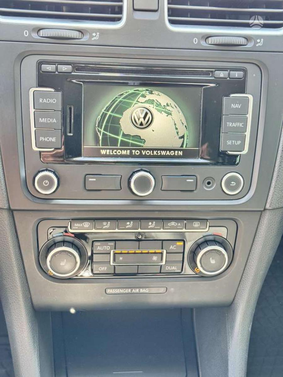 Grey Volkswagen Golf 2013 in Vilnius, with an engine capacity of 1.60 L and mileage of 324 thousand km for 1500 €, photo 10 on AUTOMOTO.COM.LV