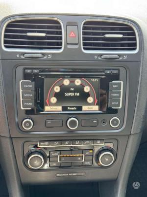 Grey Volkswagen Golf 2013 in Vilnius, with an engine capacity of 1.60 L and mileage of 324 thousand km for 1500 €, photo 11 on AUTOMOTO.COM.LV