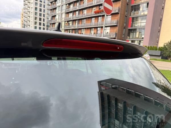 Pelēks Volkswagen Golf 2013 Rīga, ar dzinēja tilpumu 1.40 L un nobraukumu 368 tūkst. km par 3490 €, foto 6 vietnē AUTOMOTO.COM.LV