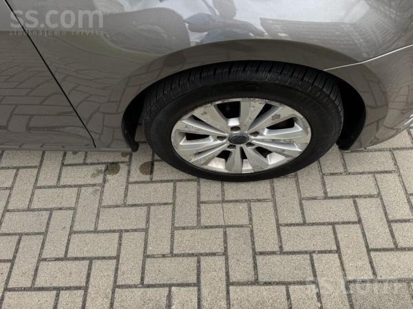 Pelēks Volkswagen Golf 2013 Rīga, ar dzinēja tilpumu 1.40 L un nobraukumu 368 tūkst. km par 3490 €, foto 9 vietnē AUTOMOTO.COM.LV