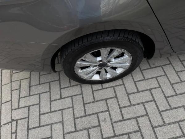 Pelēks Volkswagen Golf 2013 Rīga, ar dzinēja tilpumu 1.40 L un nobraukumu 368 tūkst. km par 3490 €, foto 8 vietnē AUTOMOTO.COM.LV